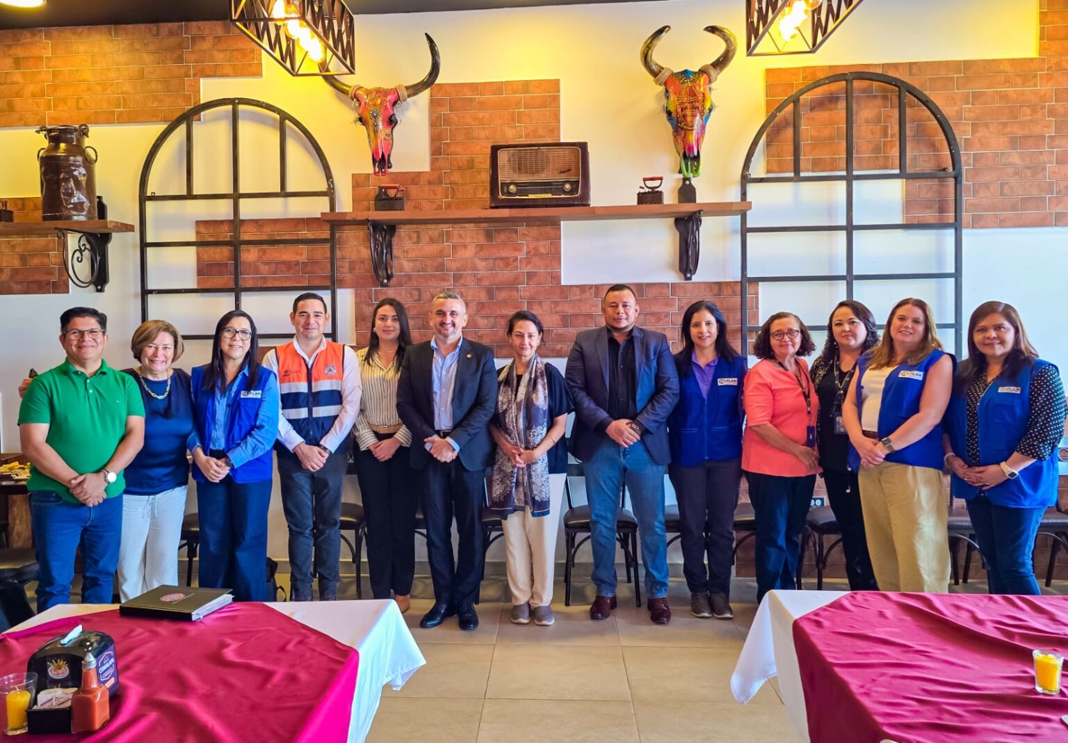 Protección Civil junto a Plan Internacional y autoridades ...